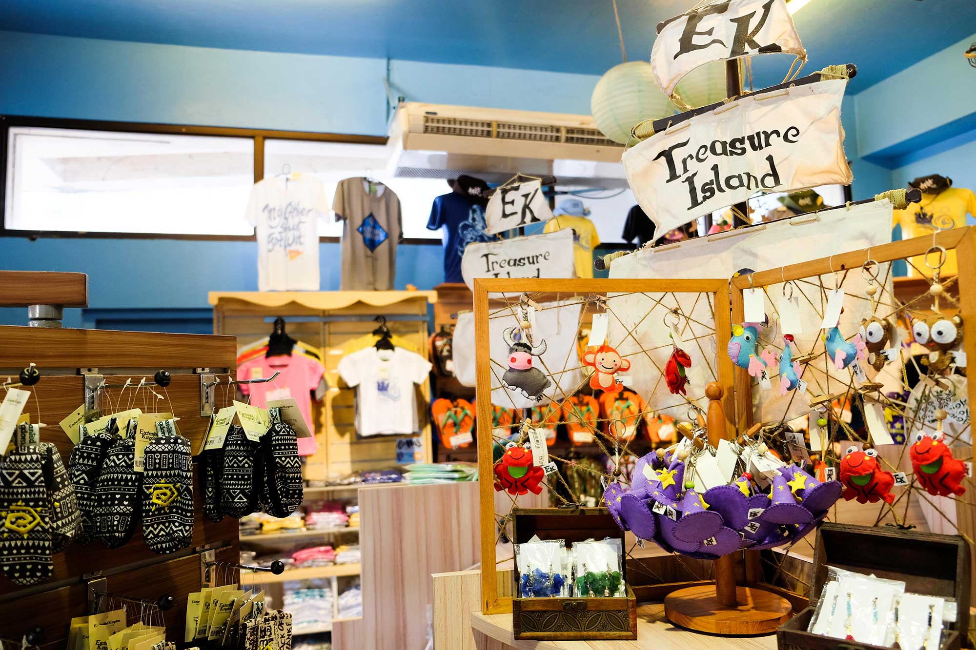 Shopping – Enchanted Kingdom