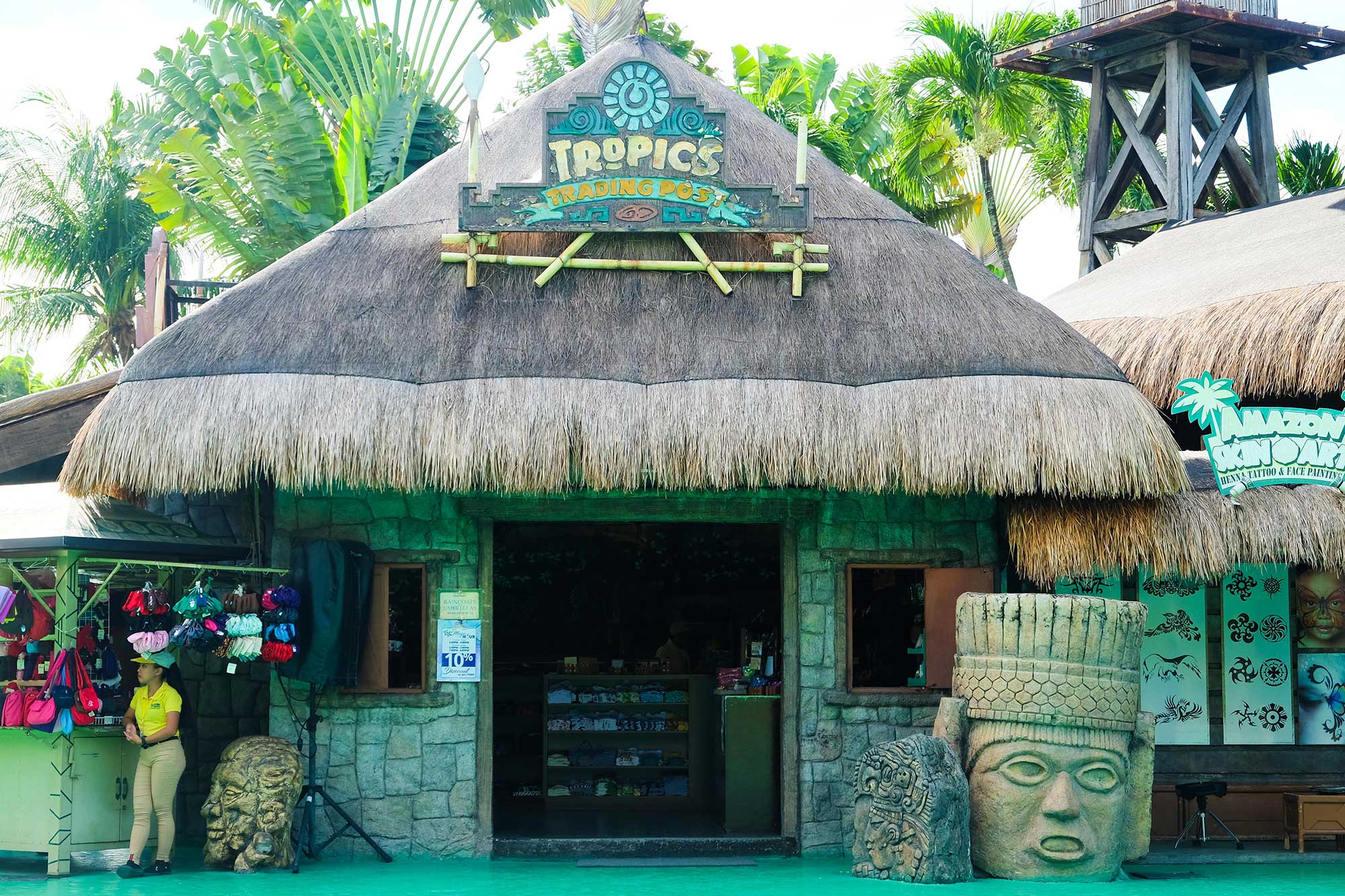 Shopping – Enchanted Kingdom