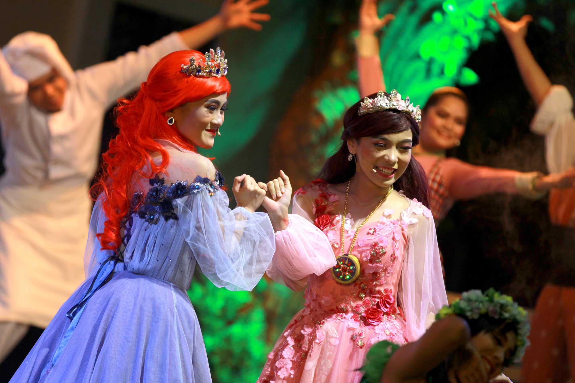 Shows and Entertainment – Enchanted Kingdom